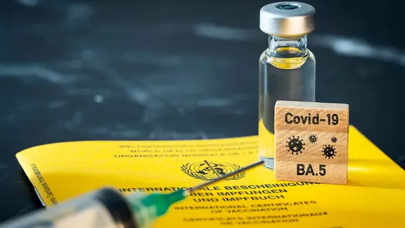 Corona: Neue Daten für Moderna-Impfstoff gegen Omikron – EMA prüft ...