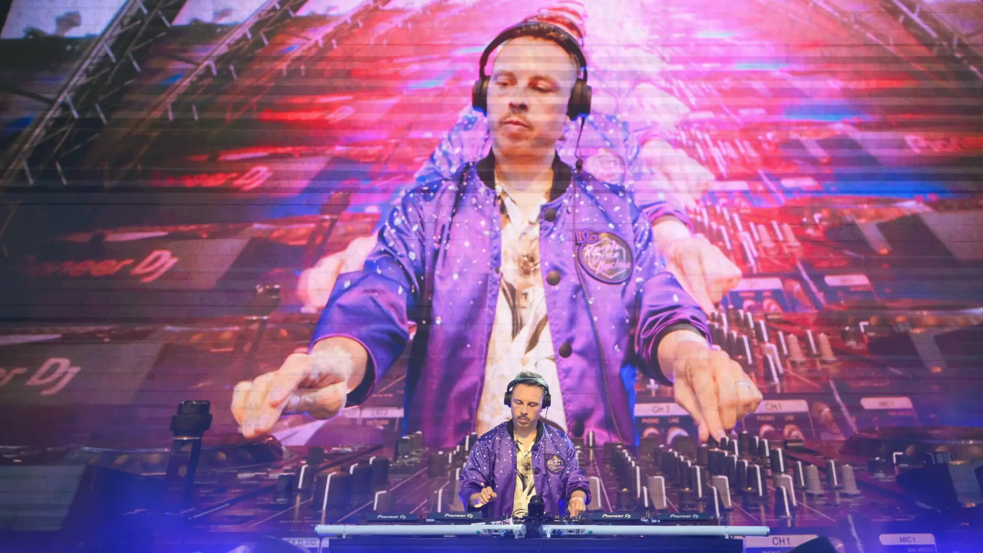 Purple Disco Machine macht Zwinger zur Party-Location | mdr.de