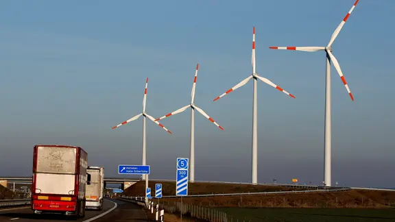 Versuchsanlage in Freiberg soll 380.000 Liter E-Fuel produzieren | mdr.de