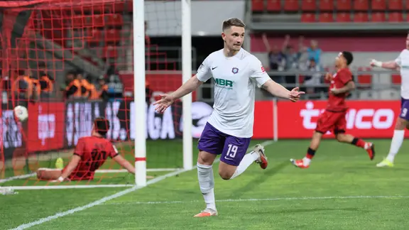 3. Liga: Erzgebirge Aue verpasst Punktgewinn bei Jahn Regensburg | mdr.de