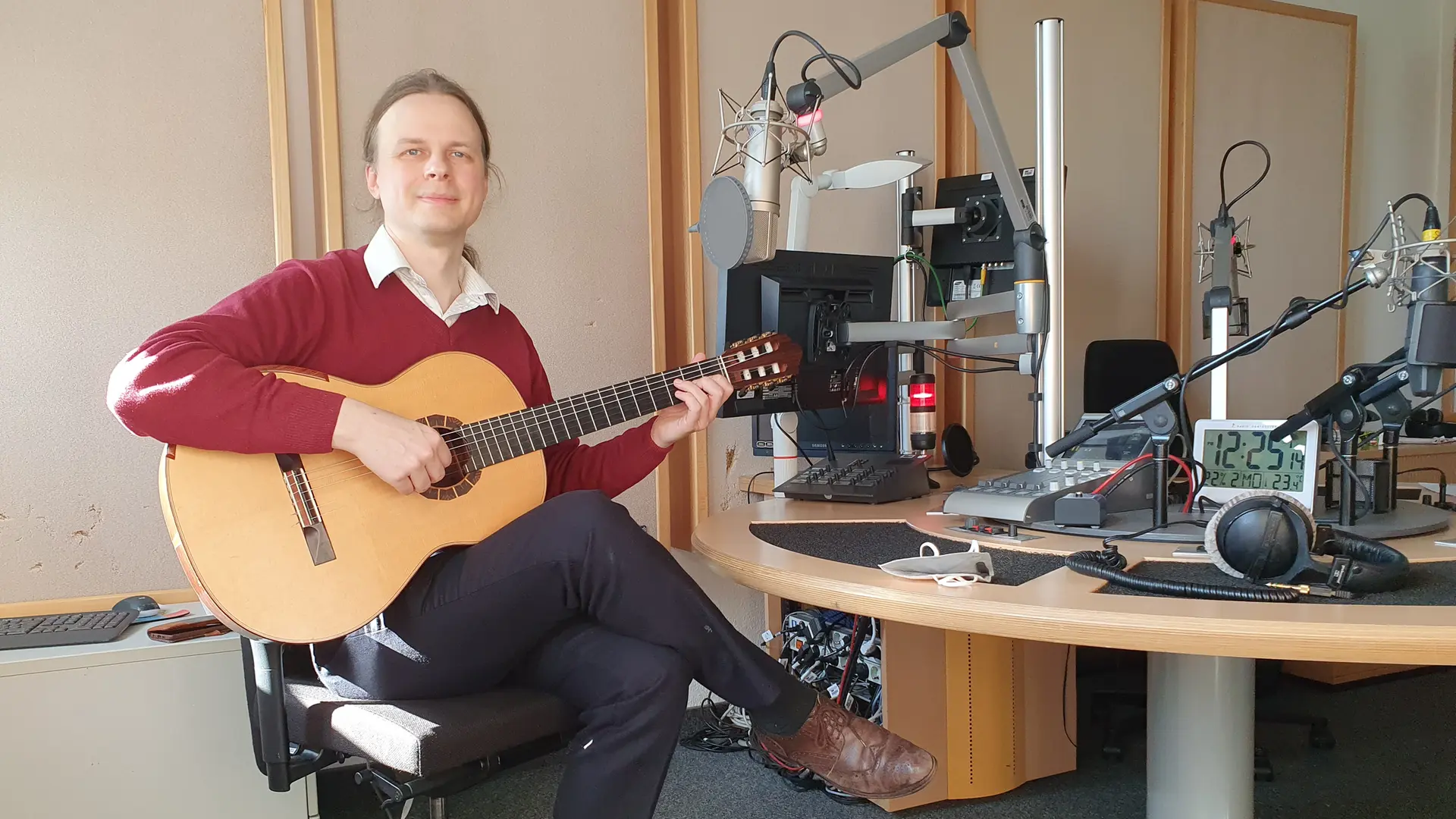 Mit der Gitarre in den Händen aufgewachsen: Samuel Klemke | mdr.de