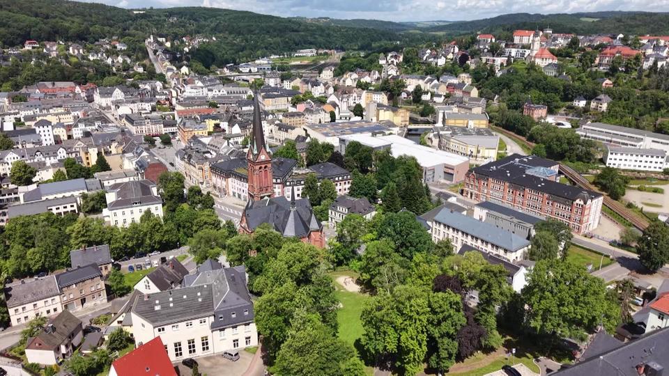CDU-Kandidat gewinnt knapp OB-Wahl in Aue-Bad Schlema: "Wechselbad der ...
