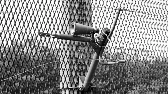 Der Bau der Berliner Mauer am 13. August 1961 | mdr.de