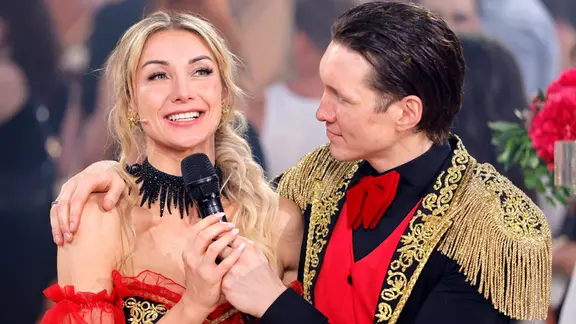Anna-Carina Woitschack: Deshalb war sie bei "Let's Dance" gerne Single ...
