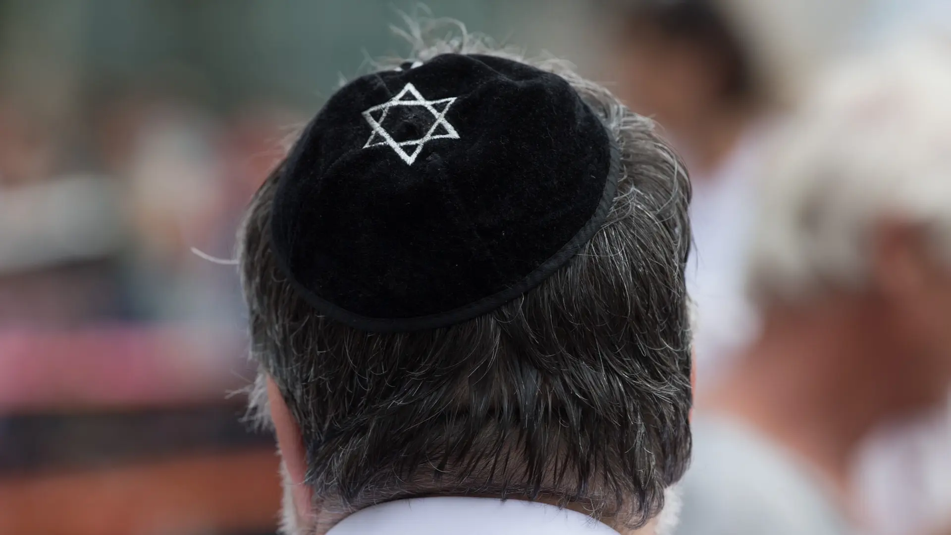 Fragemauer gegen Judenhass | mdr.de