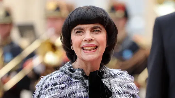 Mireille Mathieu geht 2026 noch einmal auf Abschiedstournee | mdr.de