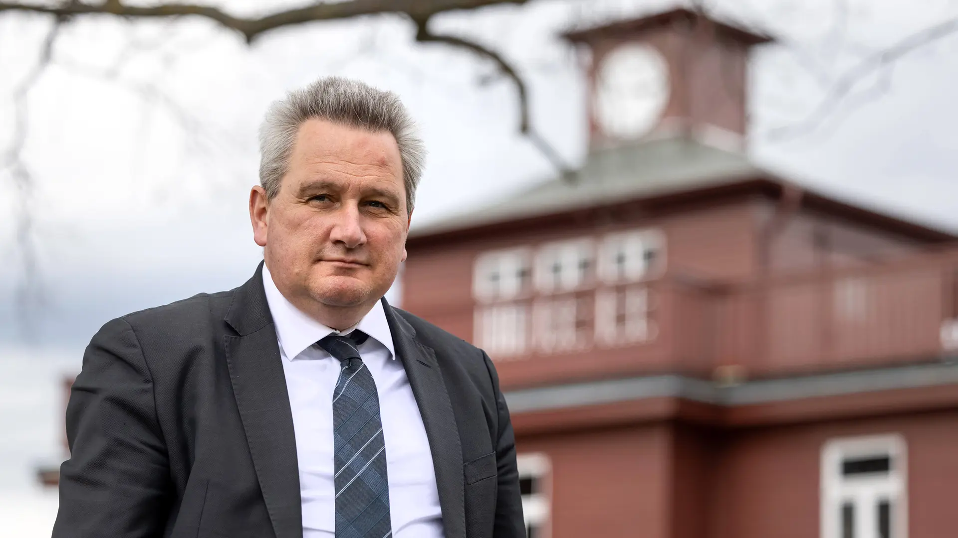 Prof. Jens-Christian Wagner über Thüringens 1. Konzentrationslager | mdr.de