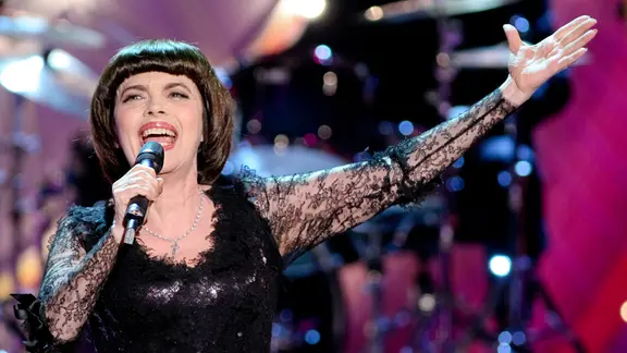 Mireille Mathieu geht 2026 noch einmal auf Abschiedstournee | mdr.de