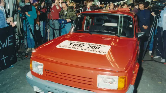 Ein Schock, der Eisenach bis heute prägt: Als der letzte Wartburg vom ...